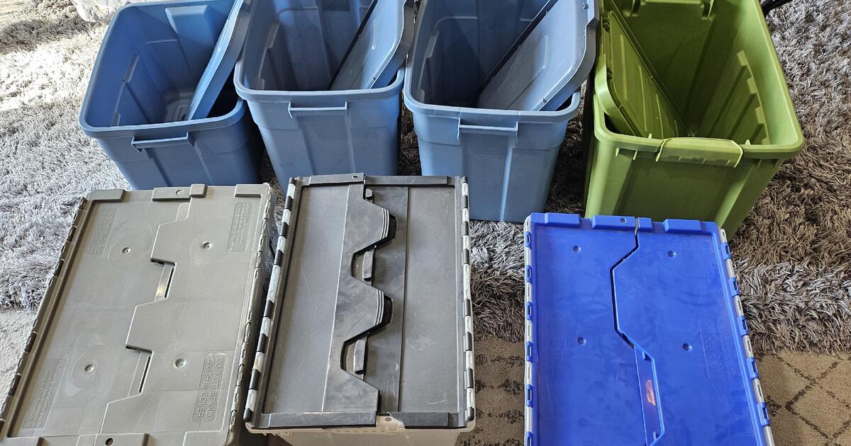 7 Plastic Storage Containers for Storing anything or organizing! - $5. ...