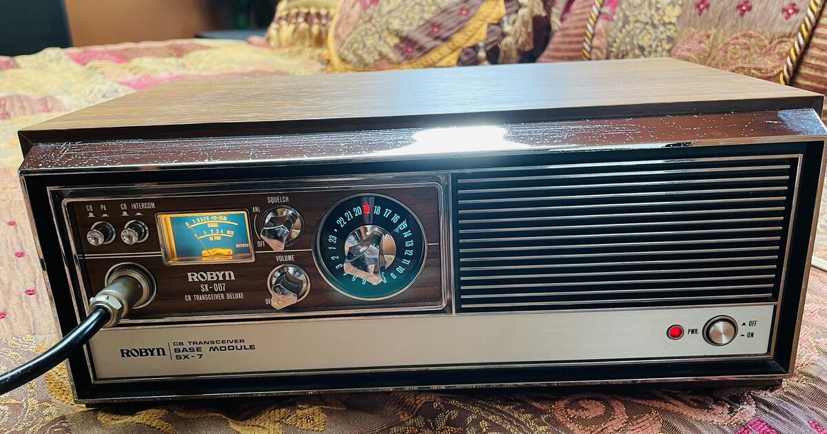 Robyn Model SX-007 5 -Watt CB Transceiver 23 channel - used for $30 in ...