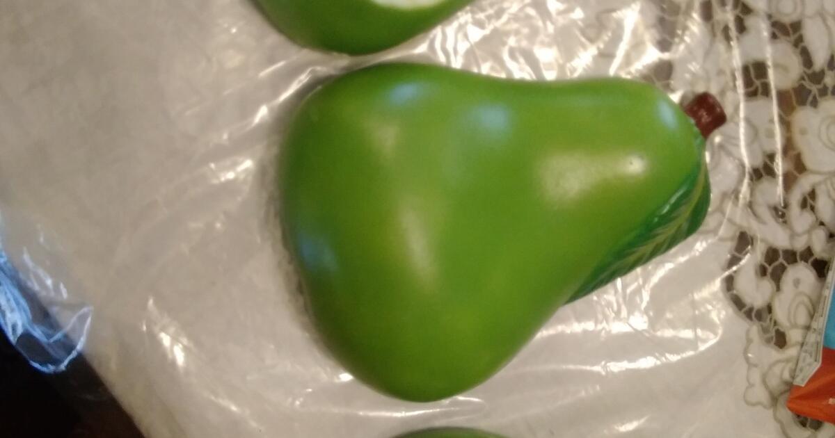 Random stuff for sale for $2 in Irvine, CA | For Sale & Free — Nextdoor