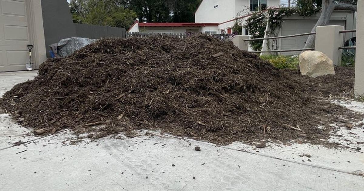FREE MULCH needed gone ASAP (pick up only) for Free in Santa Barbara ...