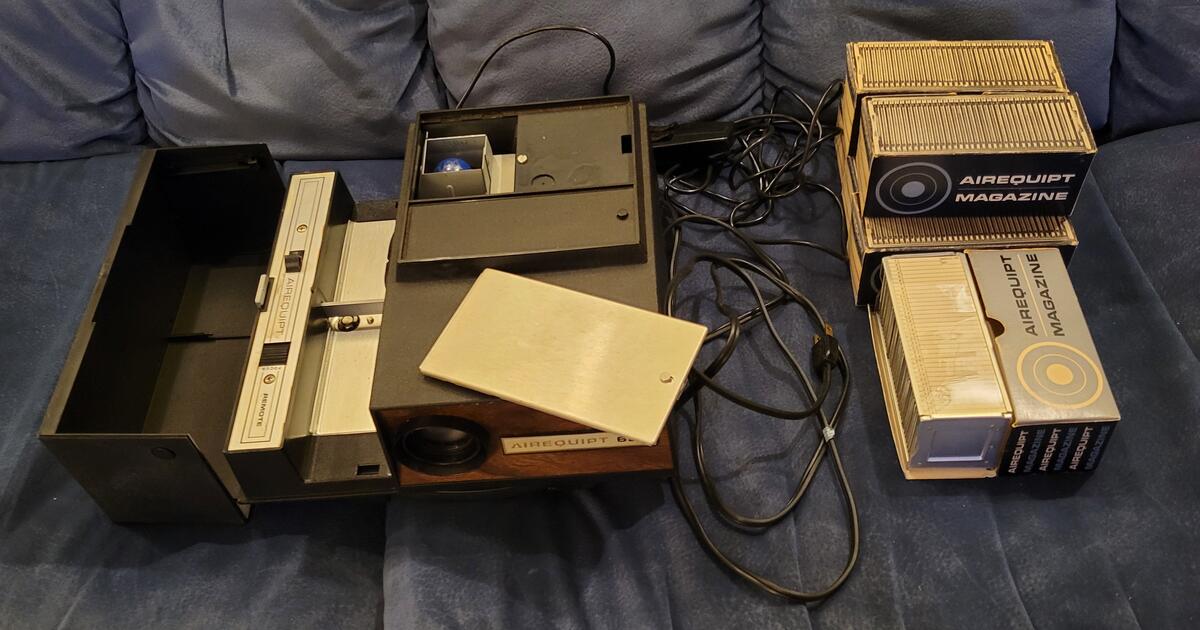 Airequipt 635 Slide Projector for Free in Cincinnati, OH | For Sale ...