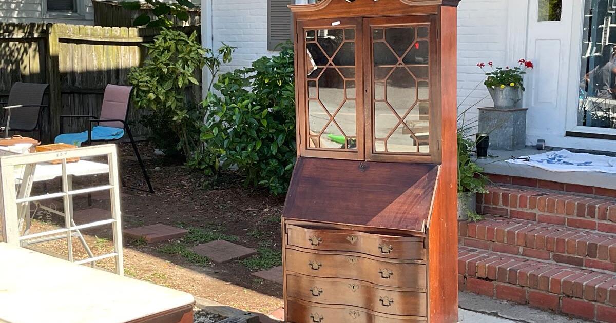 Governor Winthrop Secretary Desk for $150 in Virginia Beach, VA | For ...