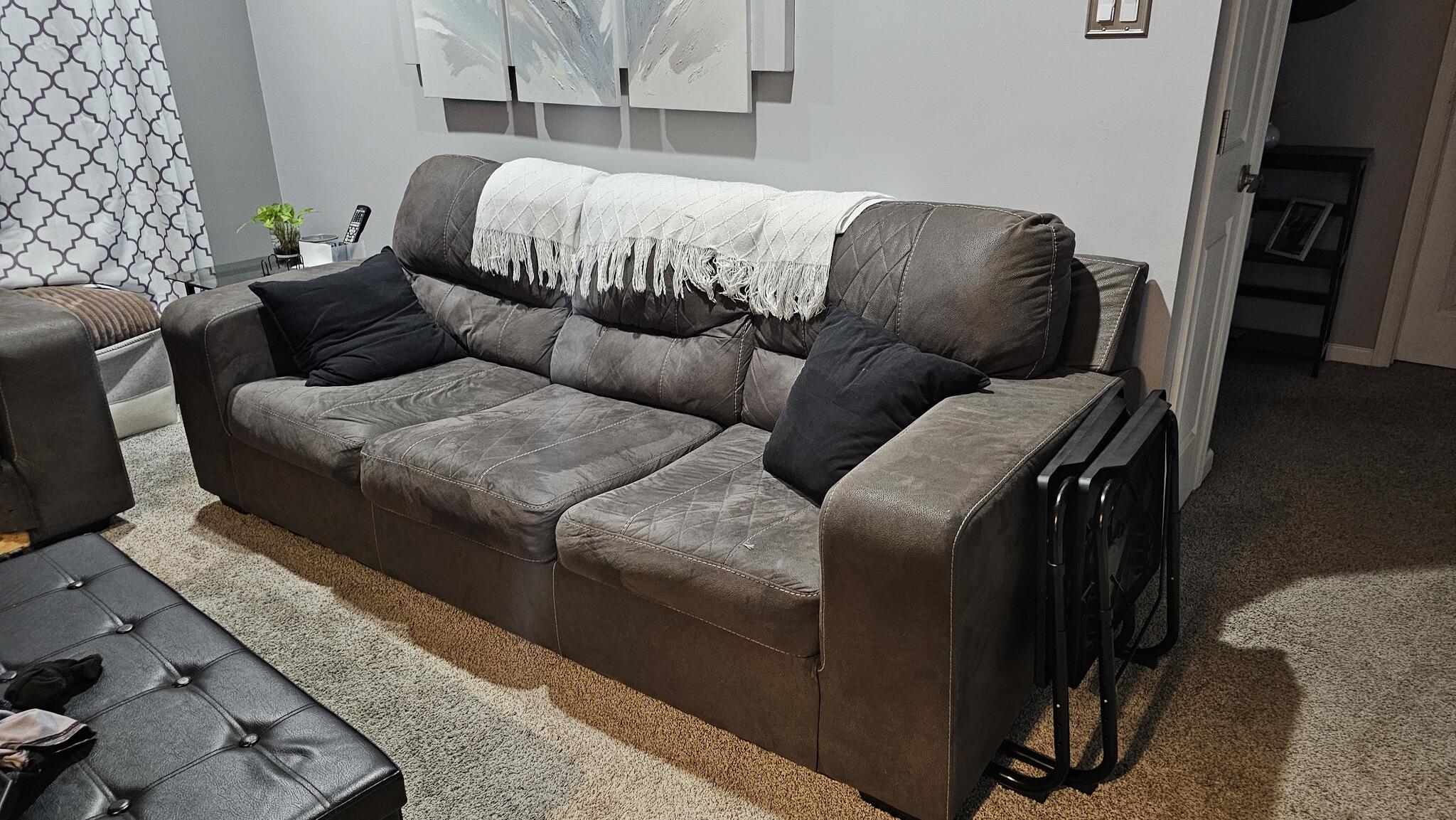 Free Couches! for Free in Newark, DE | For Sale & Free — Nextdoor