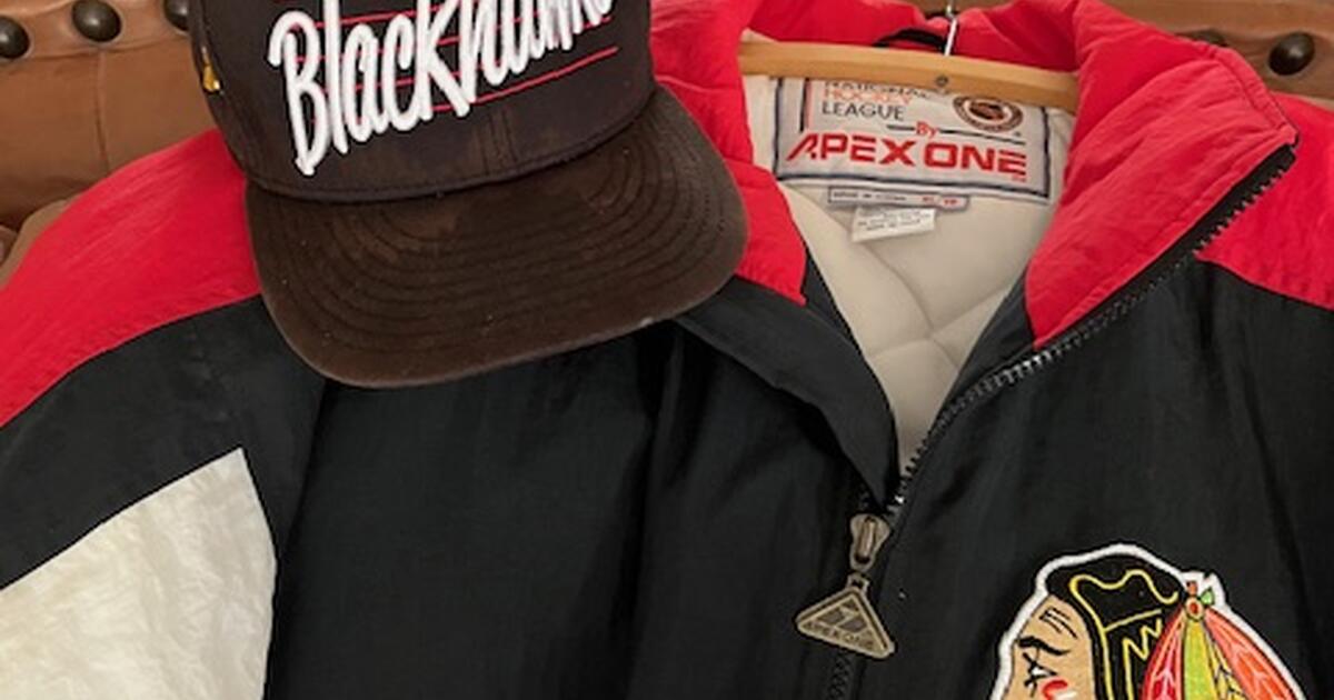 BLACKHAWKS Hockey JACKET from Clarence Campbell Conference + hat for ...