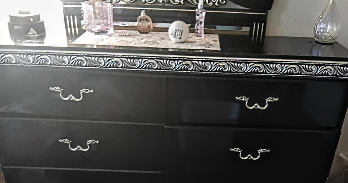 Ashley Furniture Black Dresser with Mirror for $20 in Minneapolis, MN ...