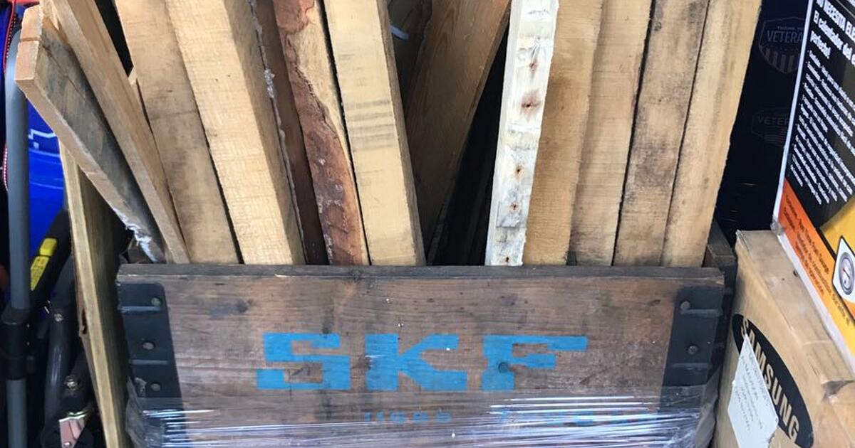 PENDING Scrap wood with transformable wood dolly for Free in ...