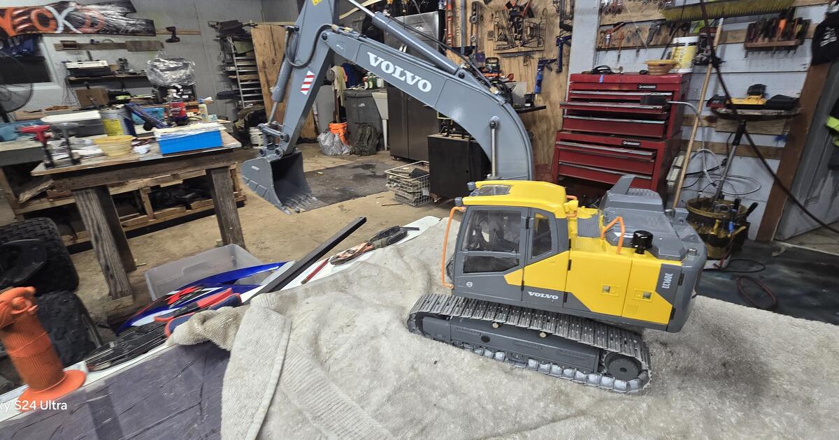 Rc VOLVO EC160E Hydraulic Excavator for $1800 in Lecanto, FL | For Sale ...