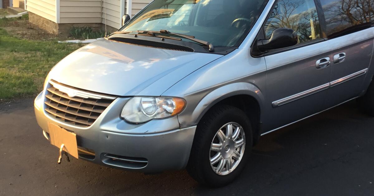 2005 Minivan for $3100 in North Bend, OH | Finds — Nextdoor