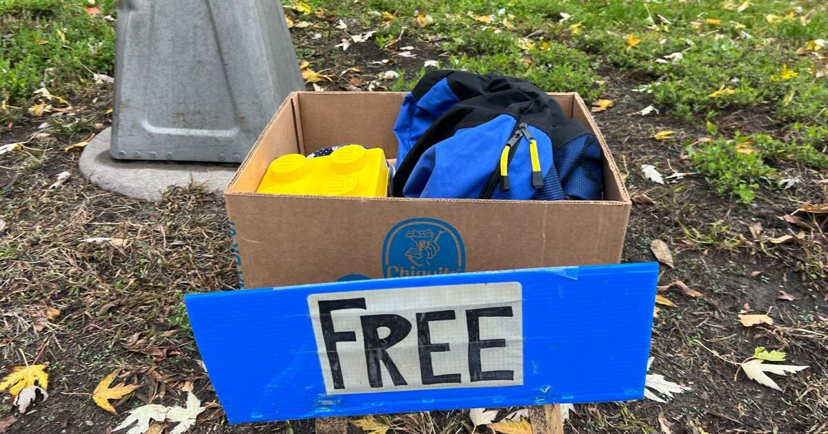 Free Stuff on the Curb for Free in Minneapolis, MN | For Sale & Free ...