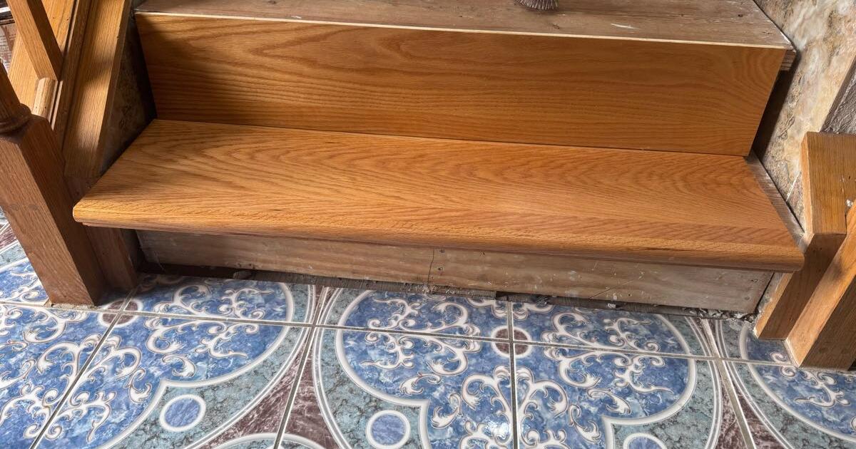 MASTERCRAFT CAP A TREAD OAK FINISHED TREADS & RISERS for $800 in ...