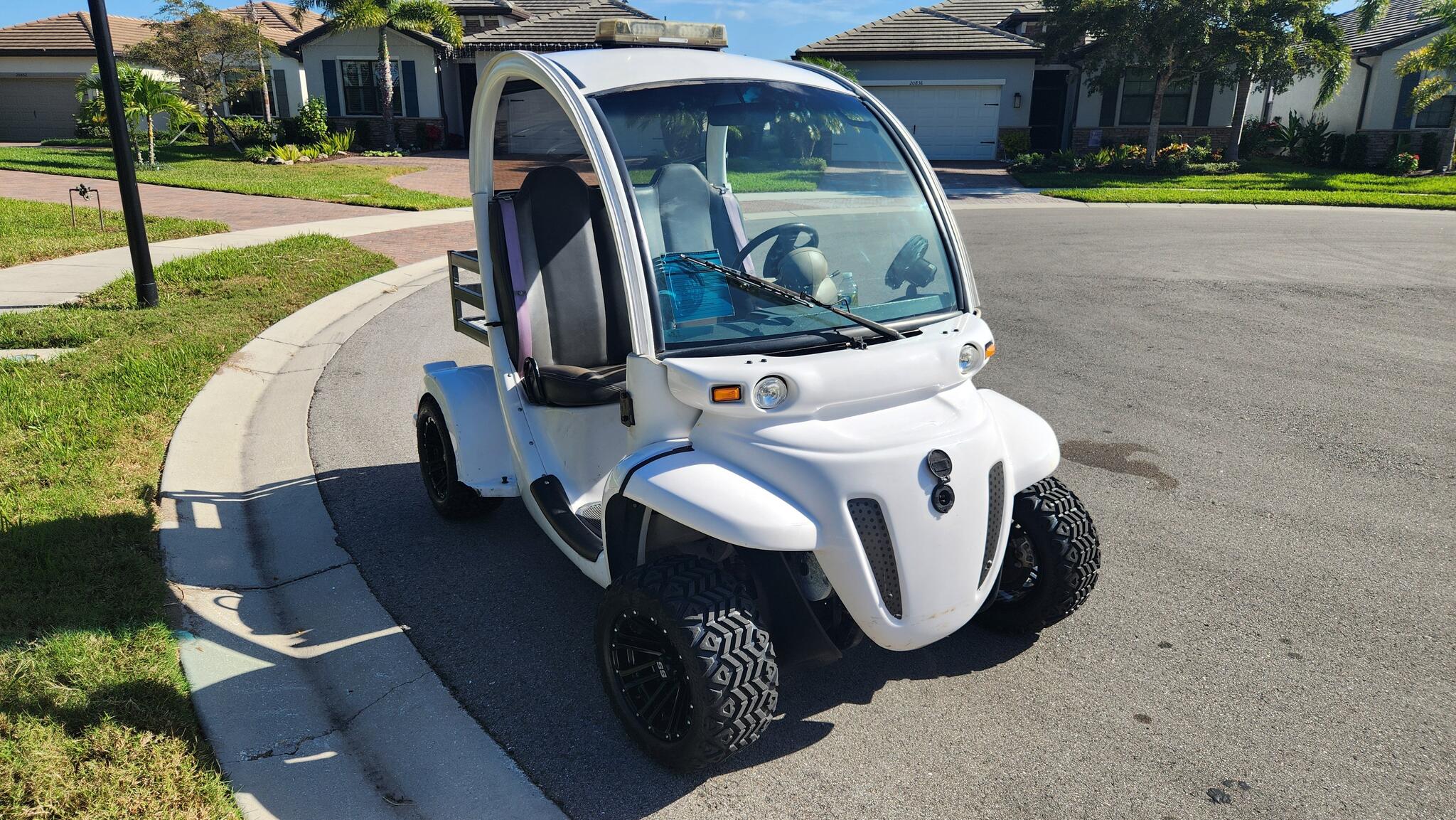 GEM CAR e2 72 VOLT for $3900 in Venice, FL | For Sale & Free — Nextdoor