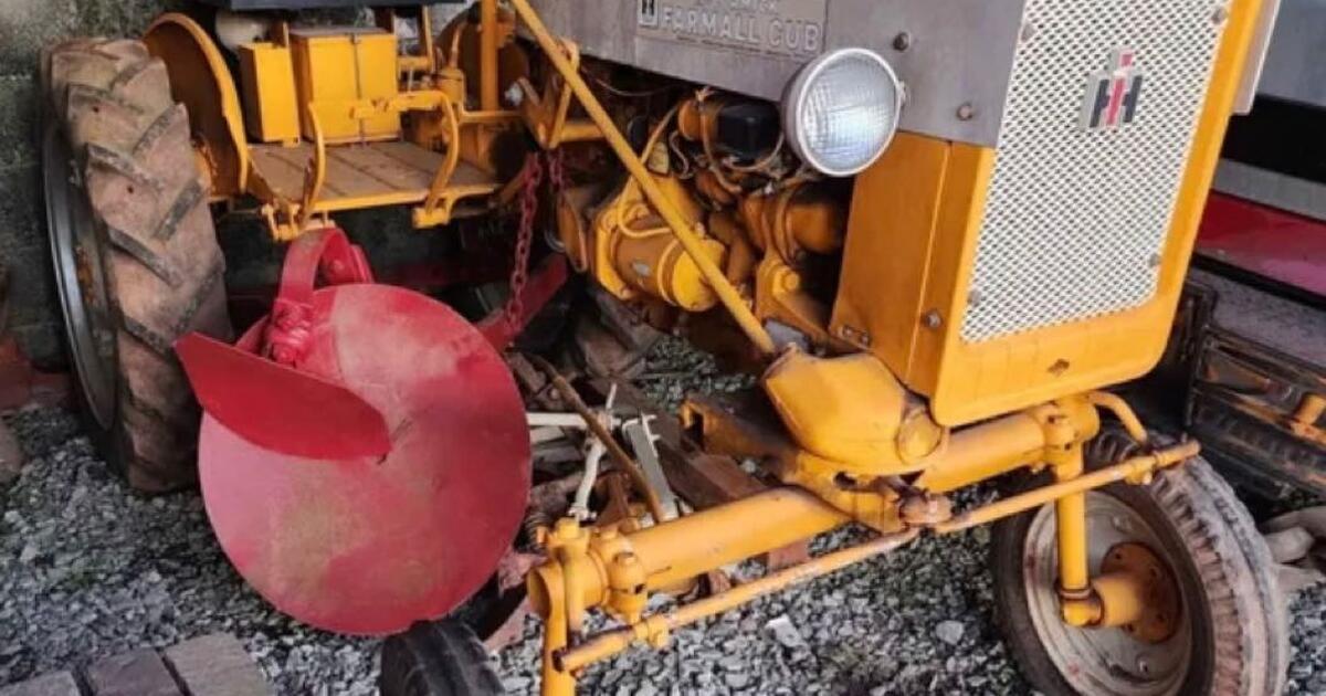 1950/60 Farmall Cub Lowboy (International Harvester) for $1900 in Newry ...