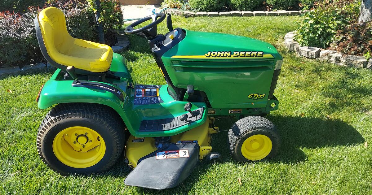 PENDING - John Deere GT225 Garden Tractor for $950 in Carmel, IN | For ...