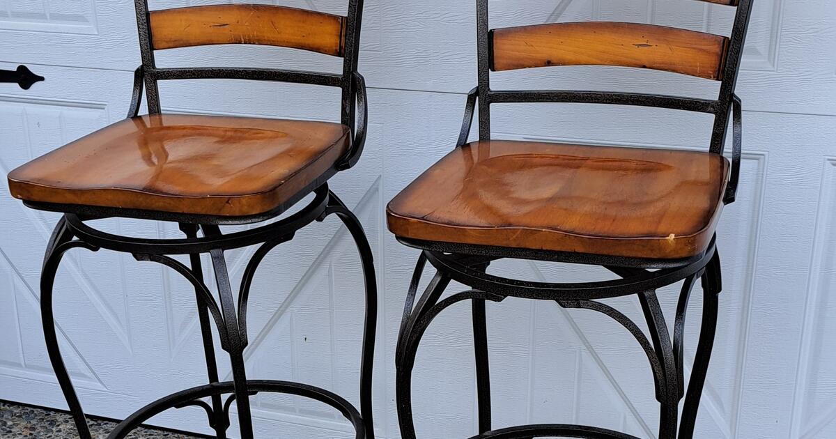 Set of 2 Wooden Bar Stools for Free in Redmond, WA | For Sale & Free ...