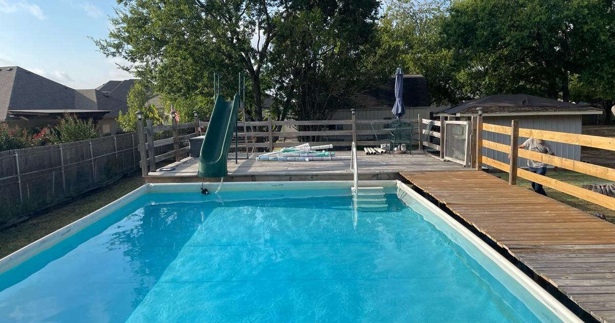 17 x 30 Super Splash Pool (above ground) for $3600 in Greenville, TX ...