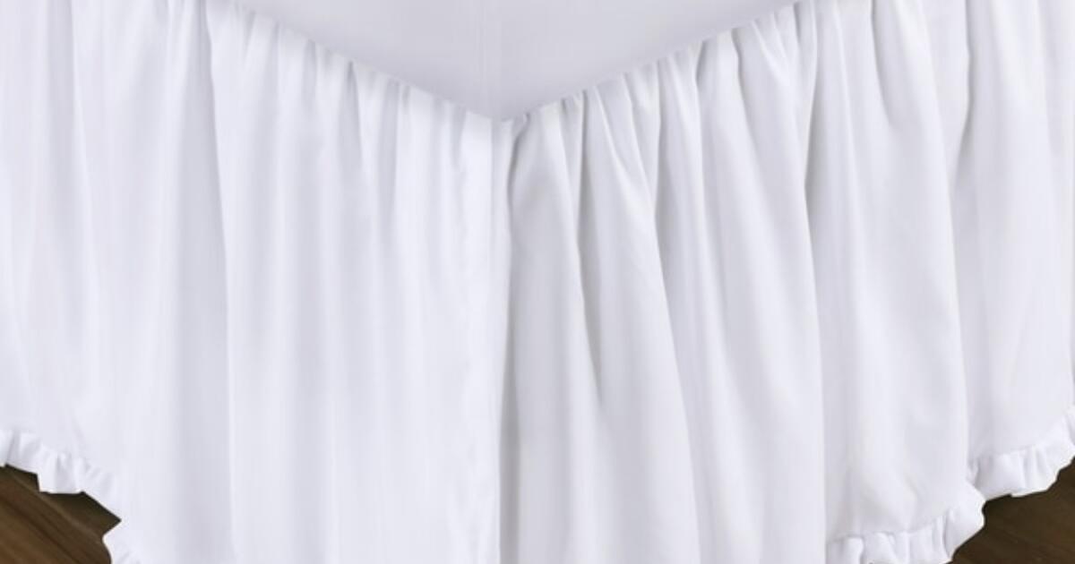 New white queen dust ruffle for $15 in Bradenton, FL | For Sale & Free ...