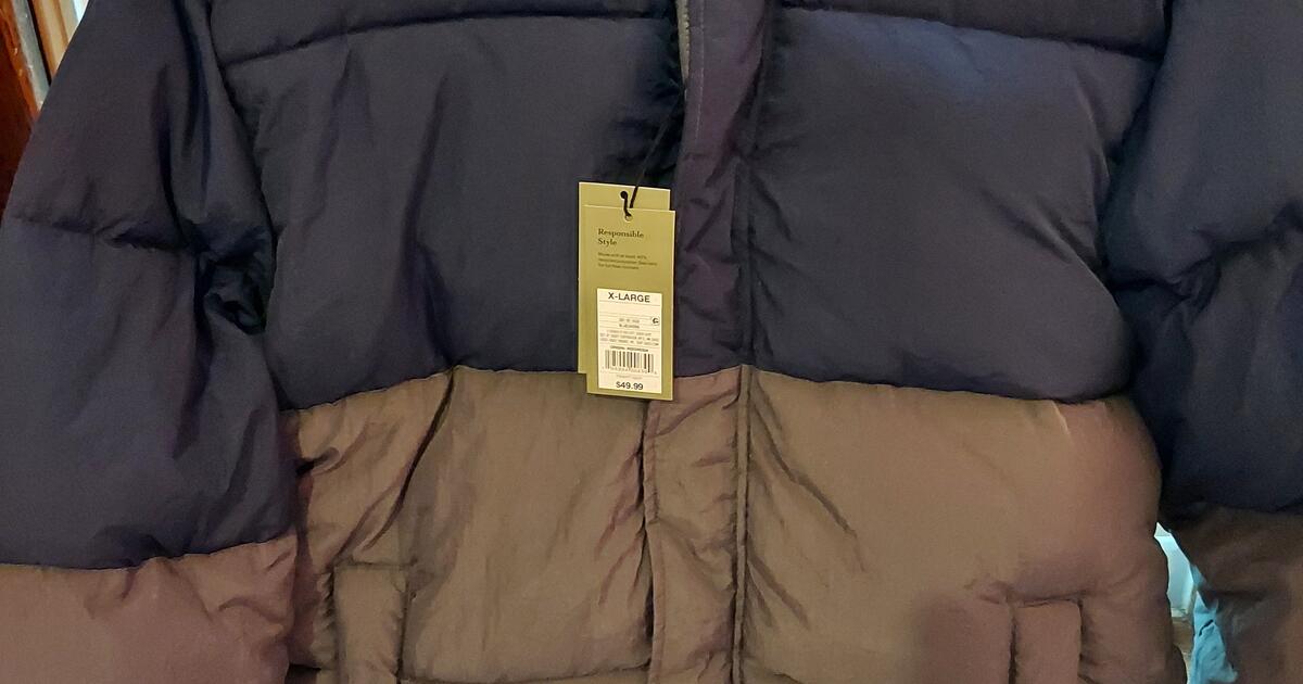 "NEW" Navy/Gray Men's GOODFELLOW & CO. Hooded Puffer Jacket for $20 in ...