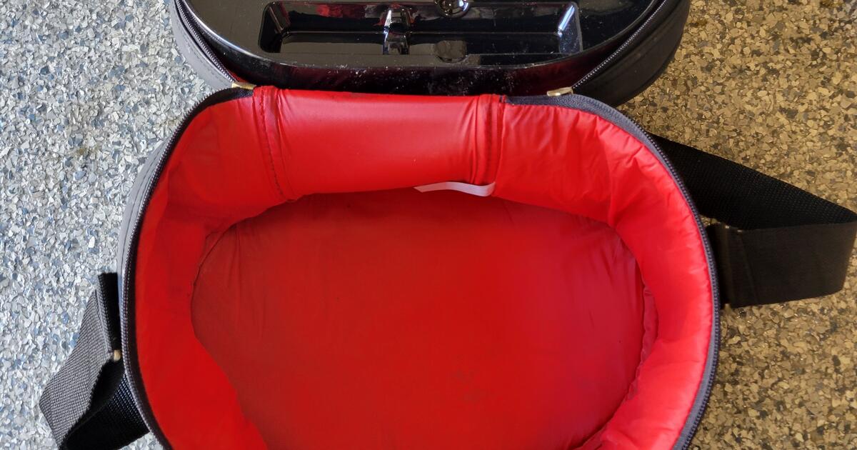 Monteil Bag for Free in Leawood, KS | For Sale & Free — Nextdoor