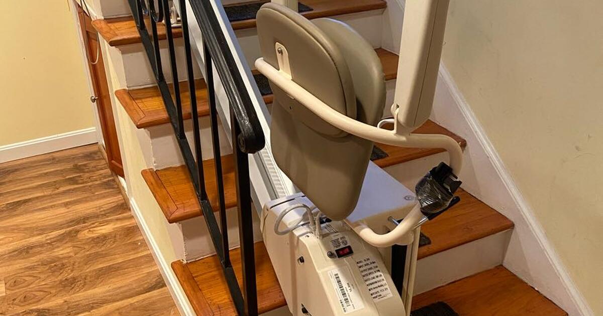 Harmar Stairlifts- pinnacle SL300 for $850 in Niantic, CT | For Sale ...