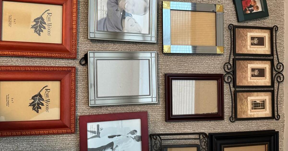Assorted Picture Frames for $10 in Menomonee Falls, WI | For Sale & Free — Nextdoor