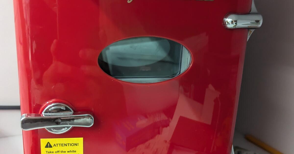 Free Not Working Mini Fridge for Free in Mountain View, CA | For Sale ...