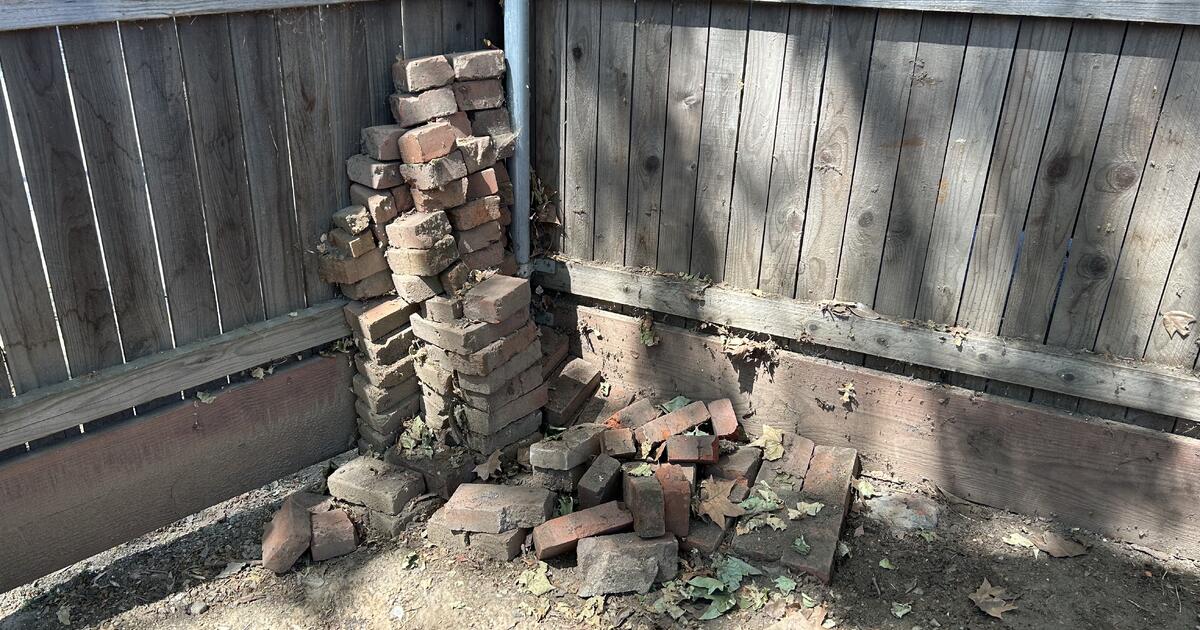 Free bricks! for Free in Sacramento, CA | For Sale & Free — Nextdoor