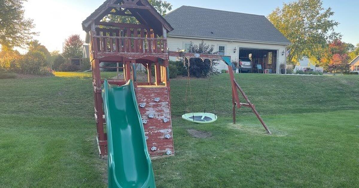 Outside full-size Swing, Slide, fort Playset - FREE for Free in ...