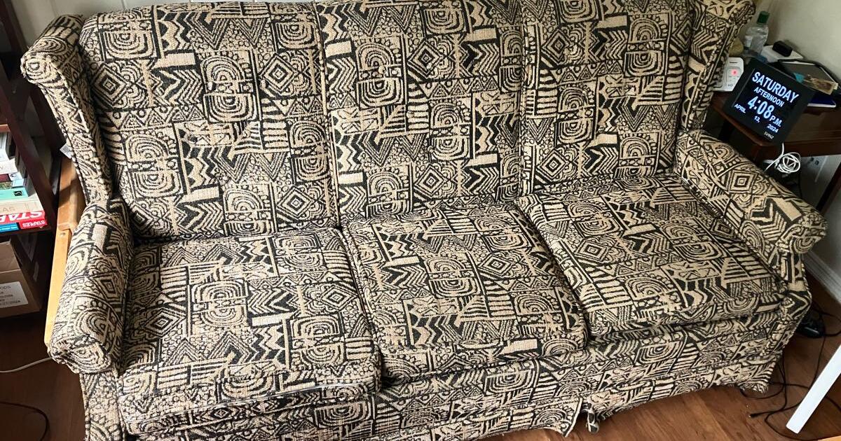 Sofa & hide-A-bed for $25 in San Diego, CA | For Sale & Free — Nextdoor