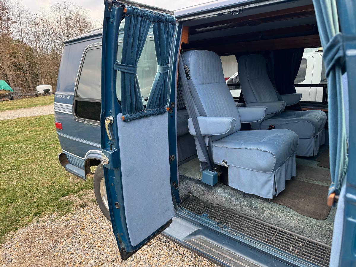1992 Chevrolet G20 StarCraft conversion van for $6000 in Martinsville ...