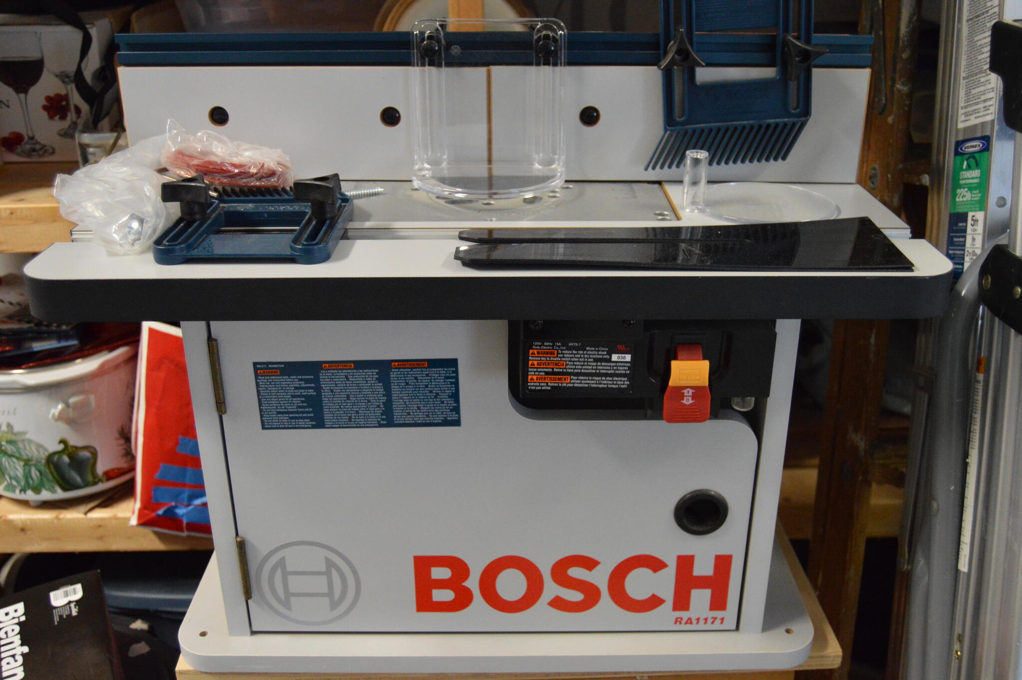 BOSCH ROUTER TABLE for $110 in Bluffton, SC | For Sale & Free — Nextdoor