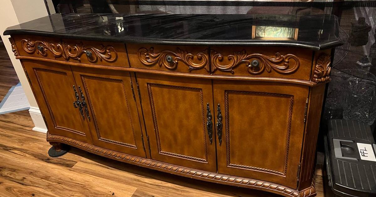 ELEGANT ORNATE BUFFET/ ENTRANCE TABLE WITH GANITE TOP for $189 in ...