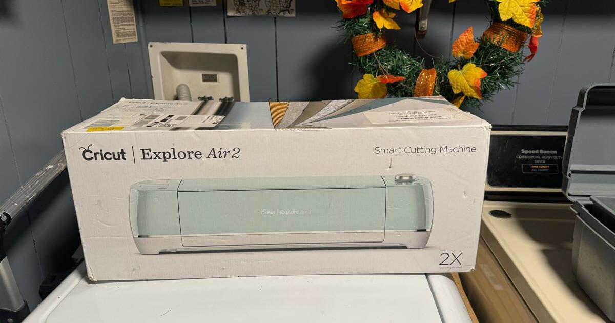 Cricut Explorer Air 2 in Snohomish, WA | For Sale & Free — Nextdoor