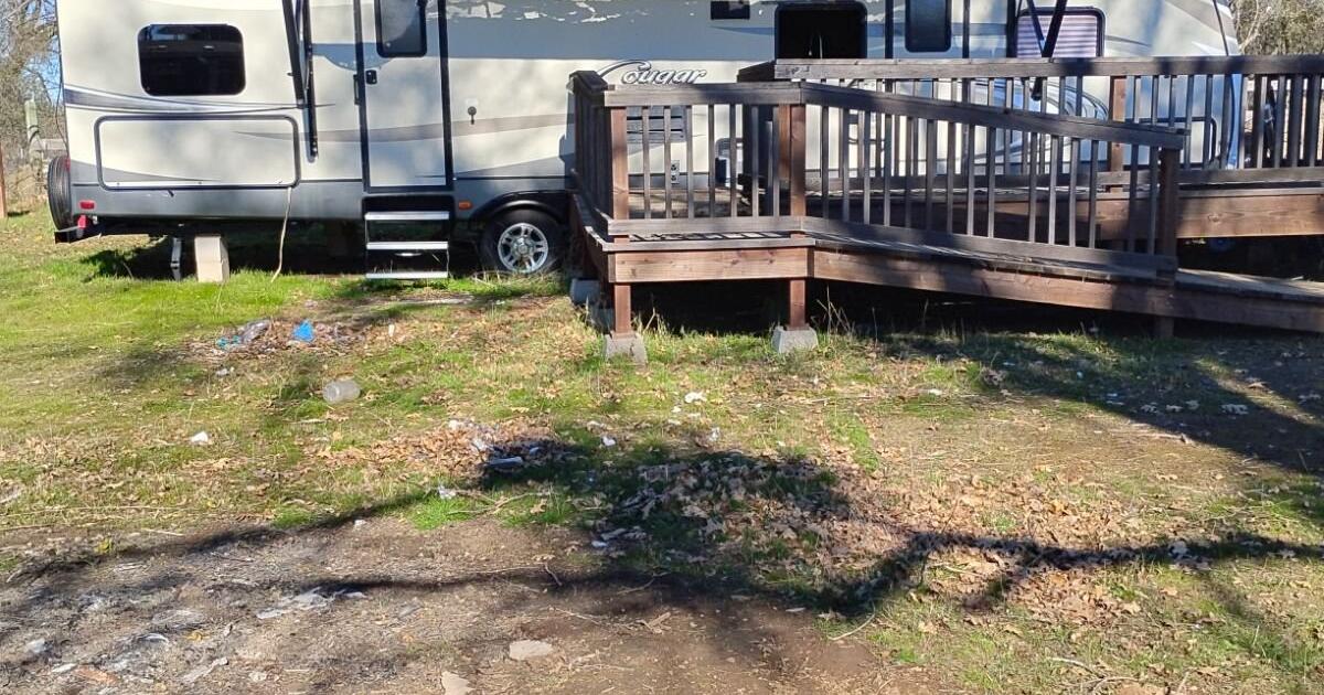 2017 Cougar Keystone Travel Trailer 31sqbwe Half Ton for $5390 in ...