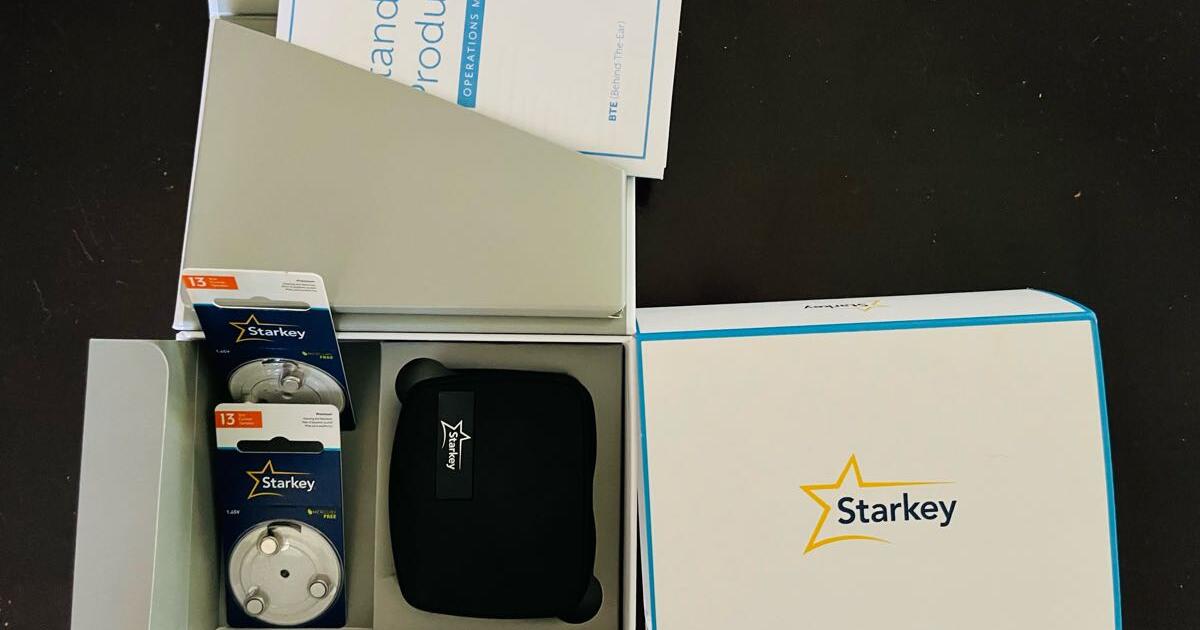 TWO STARKEY MUSE i1000 BTE 13 HEARING AIDS CHAMPAGNE COLOR NEW!!!! for $590 in Crystal River, FL ...