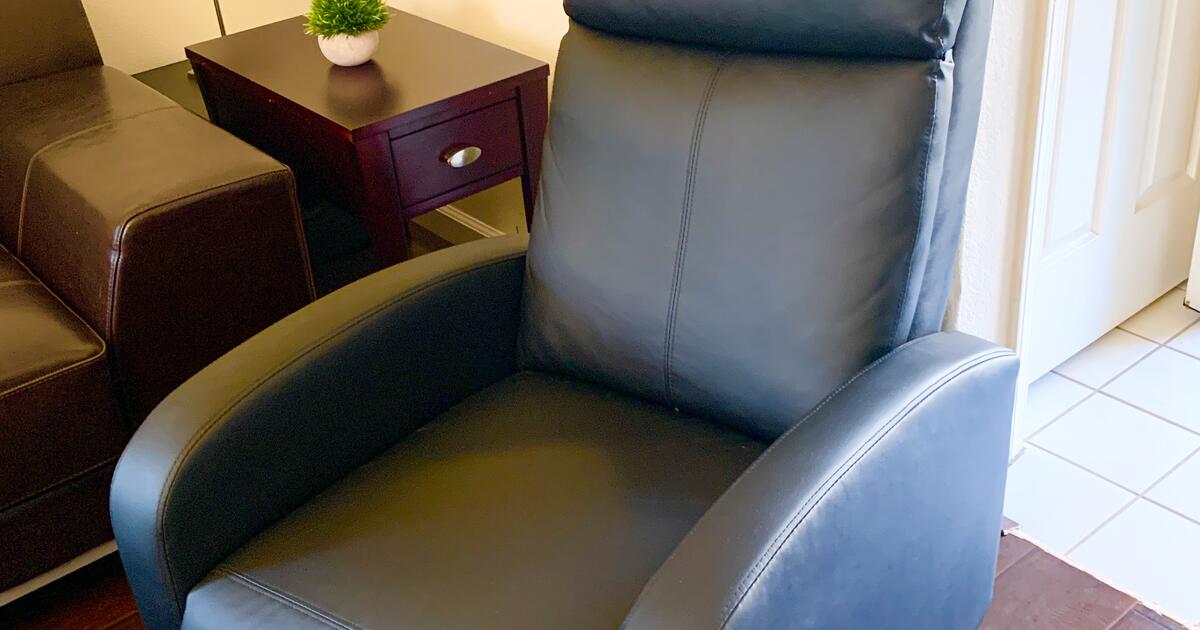 Recliner Chair - like new! for $40 in Santa Rosa, CA | For Sale & Free ...