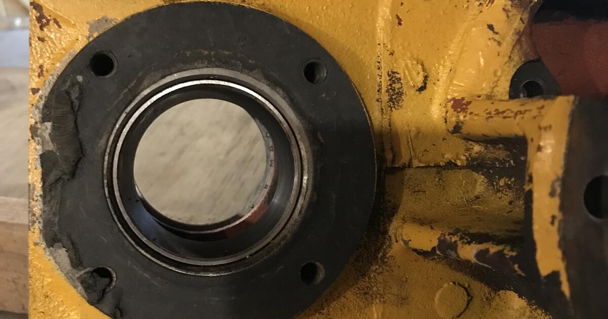 International Cub Lowboy 185 final drive housing for $75 in Hamilton ...