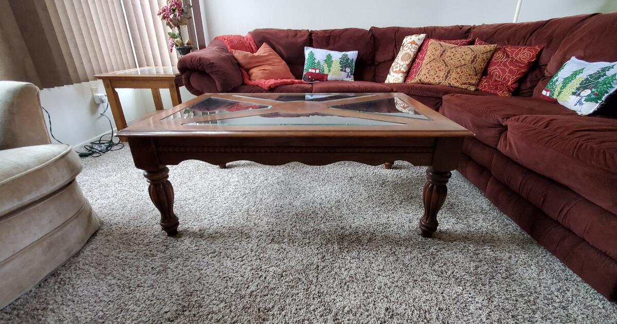 Stylish contemporary living rm/den coffee table with glass partitions ...