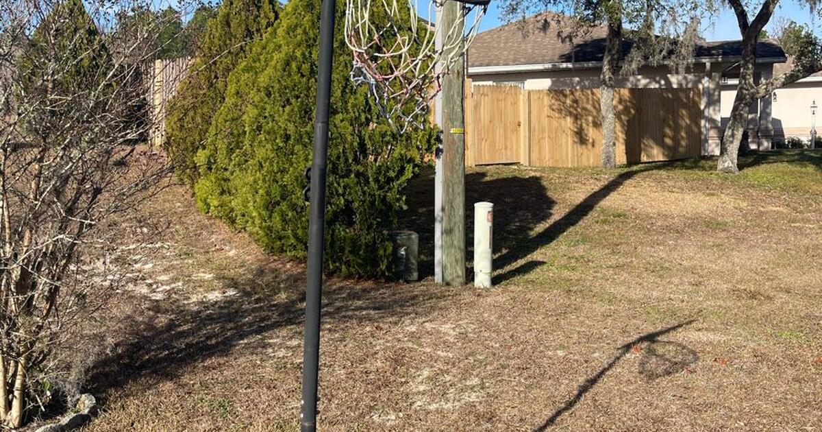 Rakon Basketball Hoop for Free in Ocala, FL | For Sale & Free — Nextdoor