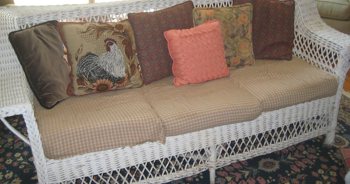 Classic Heavy duty White Wicker Nantucket 6 ft Couch for $140 in ...