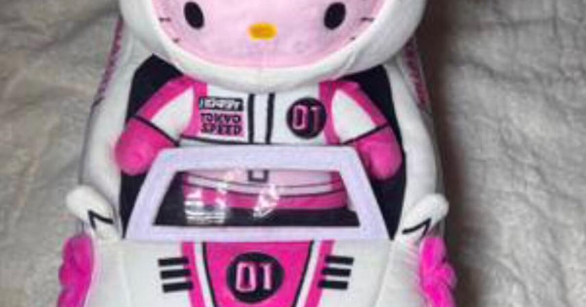 HELLO KITTY SALE in Albuquerque, NM | For Sale & Free — Nextdoor