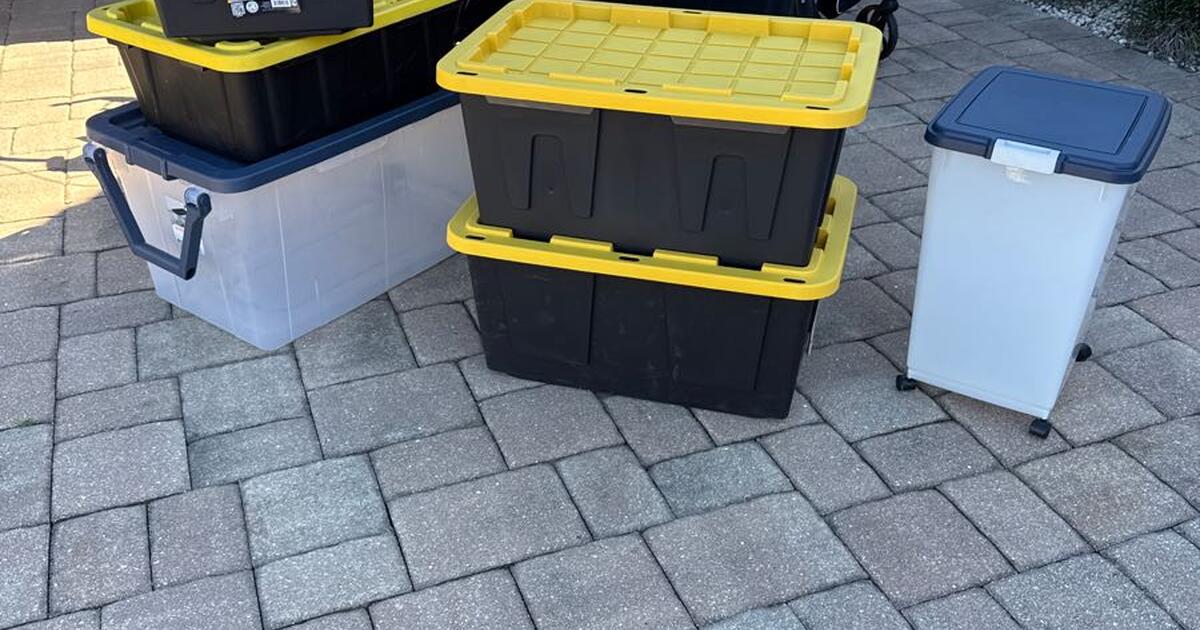 8 Heavy Duty Storage huge storage on casters and a total of 8 ...