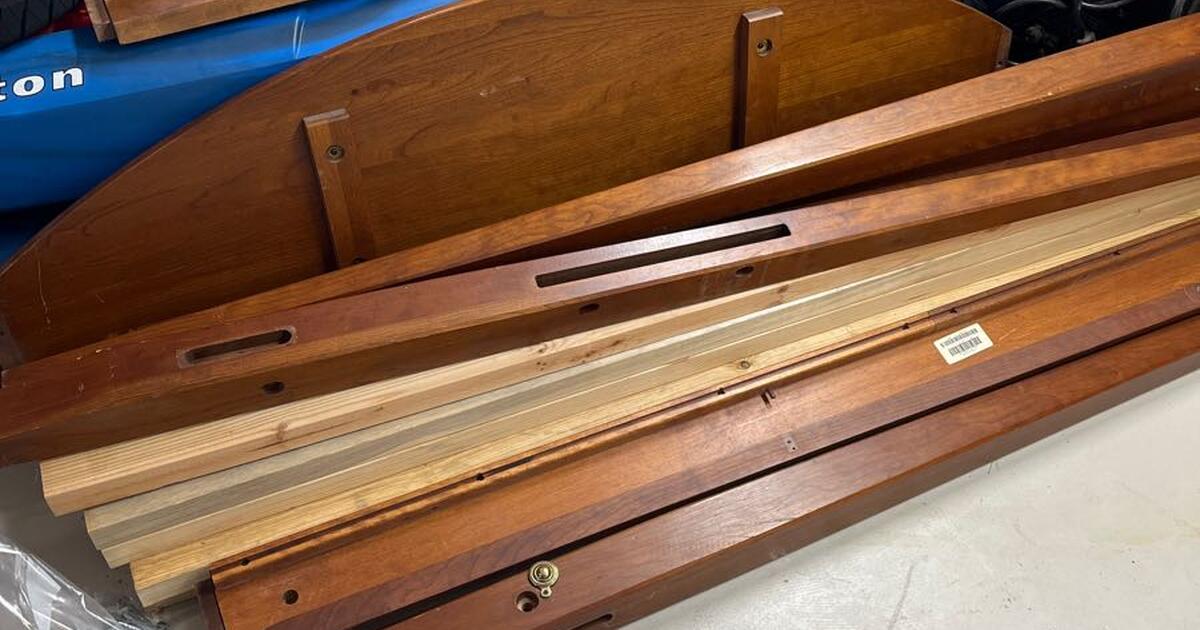 Ethan Allen four post bed for Free in Rotonda West, FL | For Sale ...