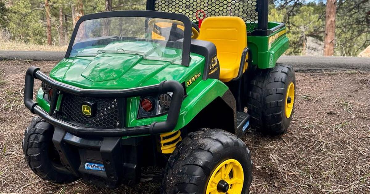 Peg Perego John Deere Tractor Ride On (Power Wheels) for $120 in Golden ...