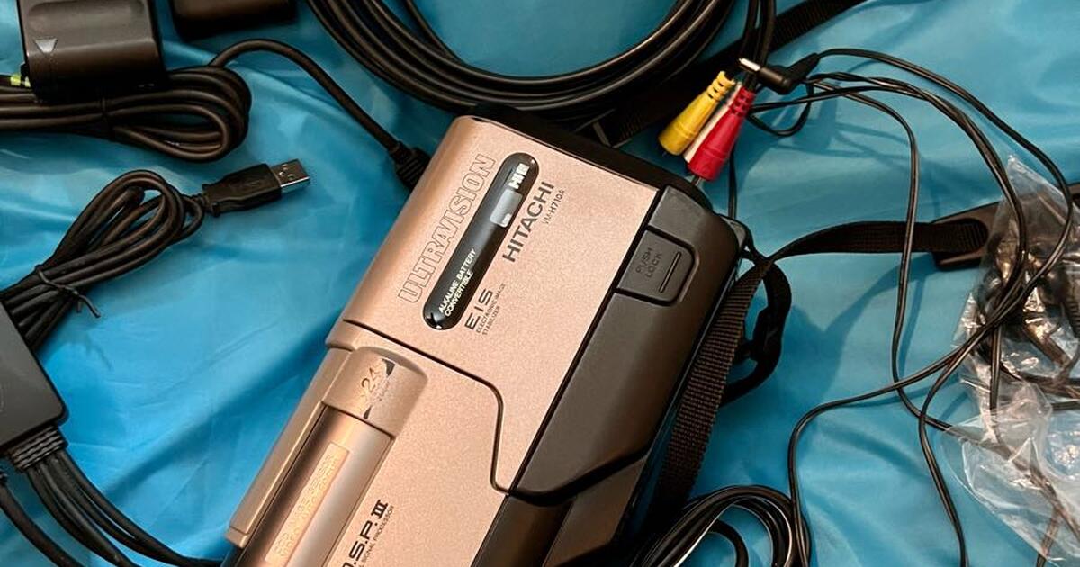 Hitachi 8mm Video recorder for $100 in Kyle, TX | Finds — Nextdoor