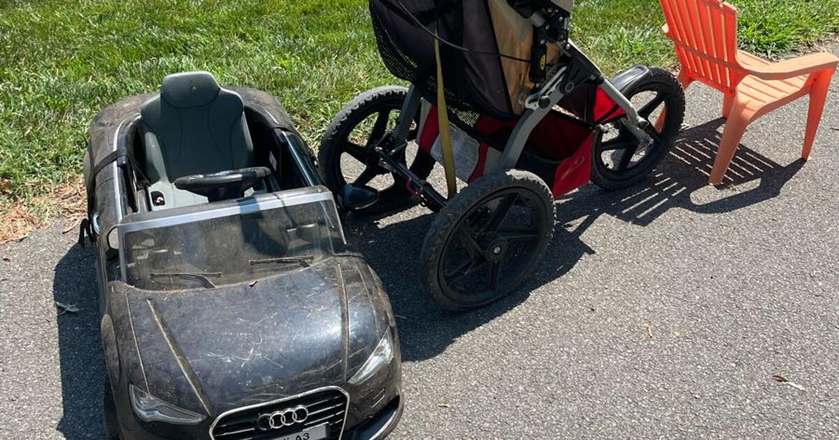 Toddler Audi, Bob stroller, kids plastic chair for Free in Alexandria ...