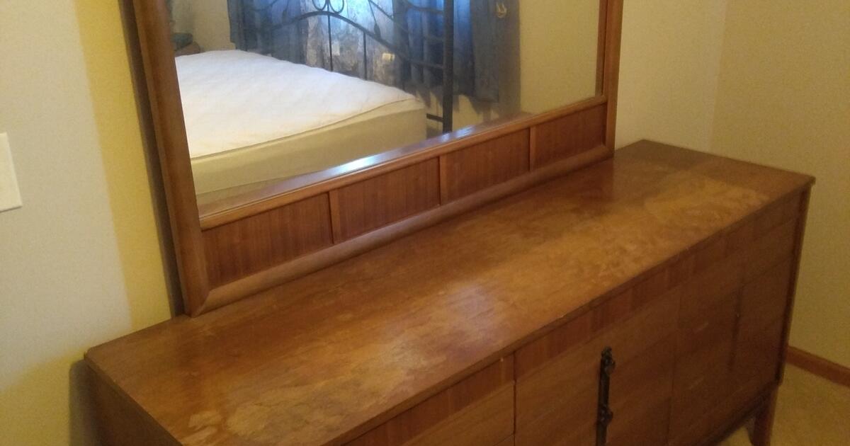 9 Drawer Maple Dresser with Large detachable Mirror for $70 in ...