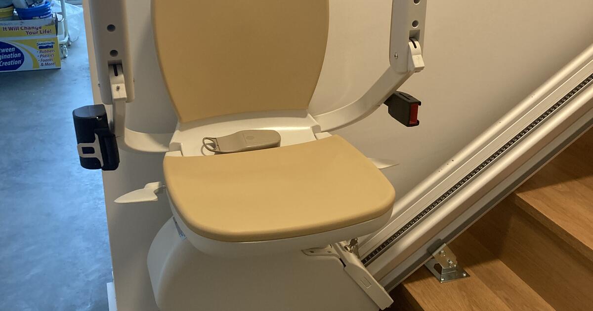 Acorn Escalator Chair for Free in Pasadena, CA | For Sale & Free — Nextdoor