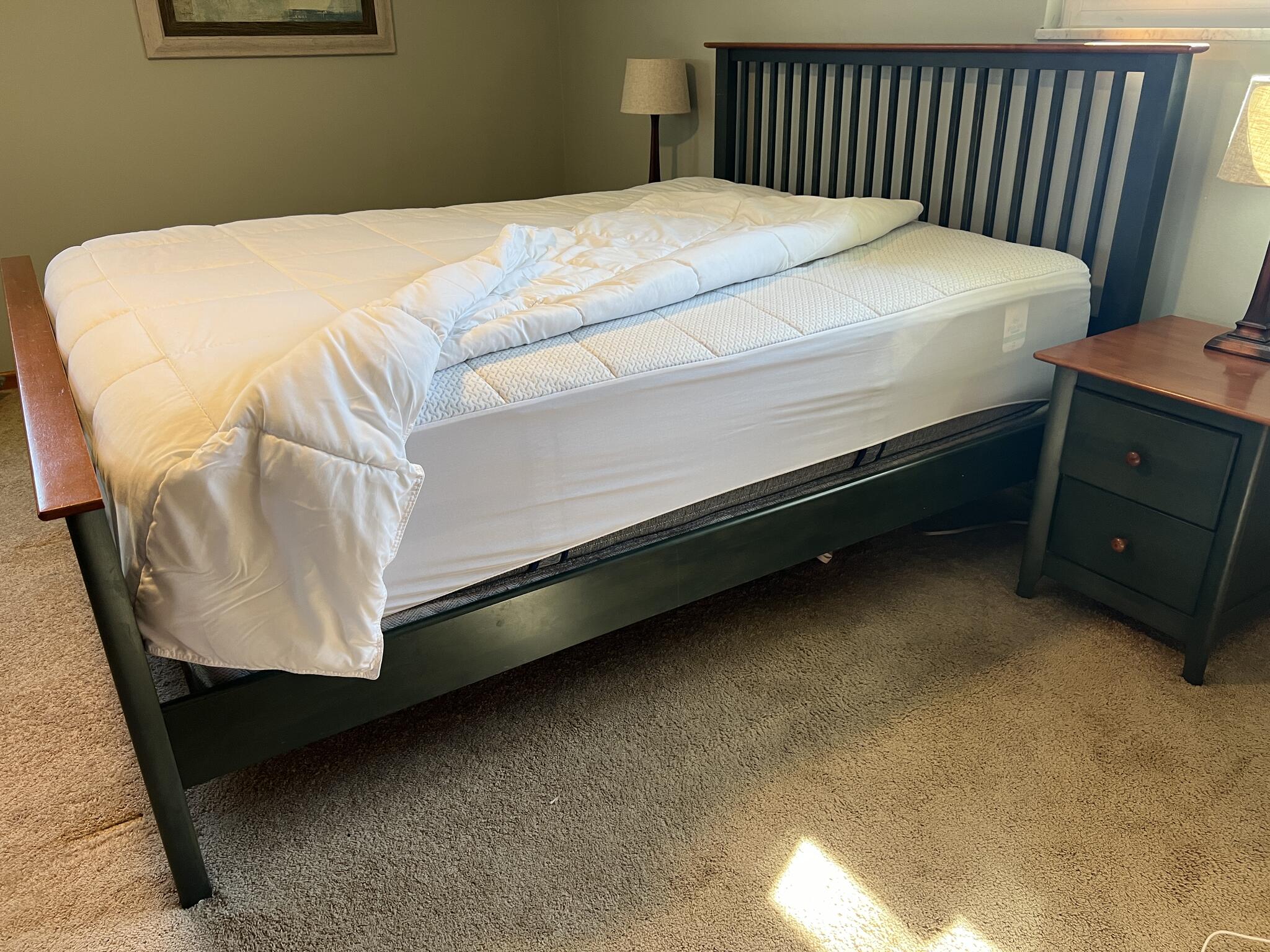 Solid Wood Mission Style Queen Bed Frame and matching Nightstands for ...