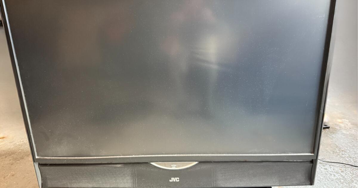 FREE 50 Inch JVC Rear Projection TV with Extra Bulb for Free in ...