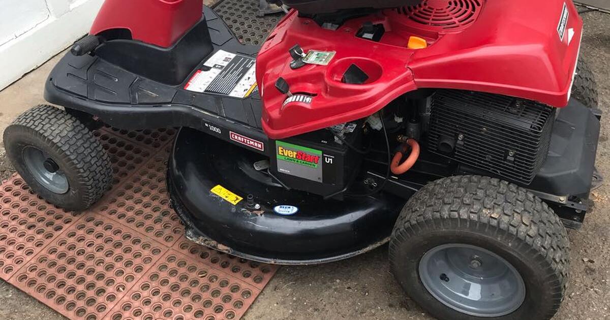 Craftsman 30 inch riding mower good condition with rear Bagger system ...